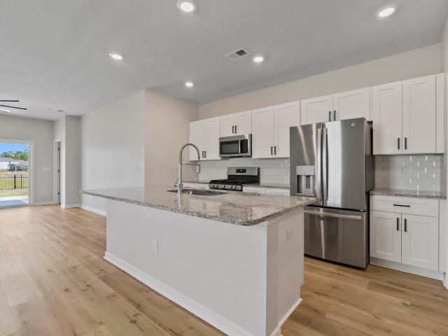 153 Timber Oaks Dr