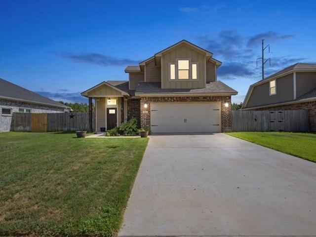 15443 Anna Ln, Lindale, TX 75771