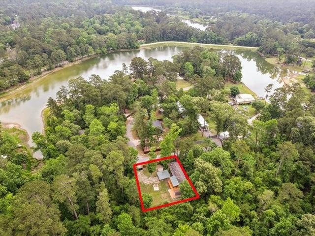 15443 Forest Dr, Montgomery, TX 77356