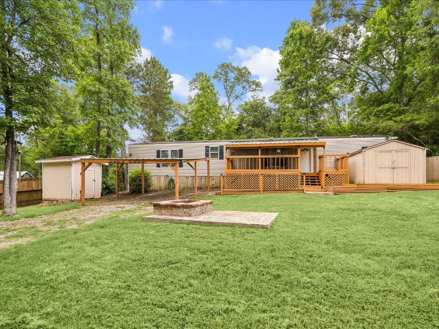 15443 Forest Dr, Montgomery, TX 77356 | MLS #10639 | Compass