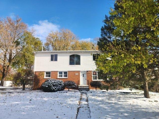 15441 E End St, Dolton, IL 60419