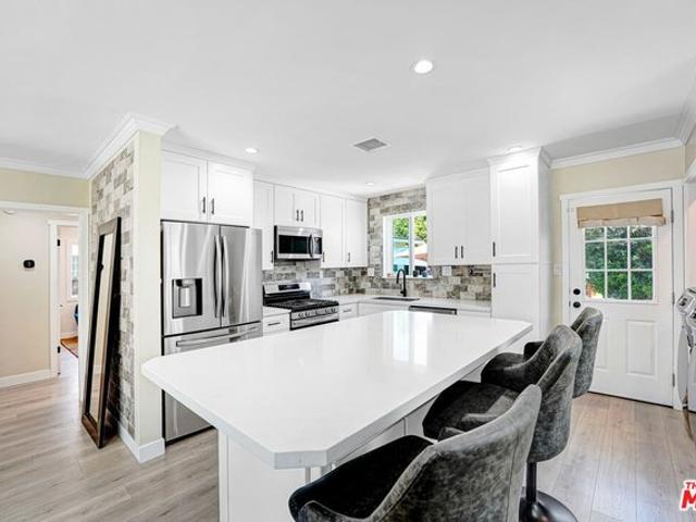 15441 Lemarsh St, Mission Hills, CA 91345