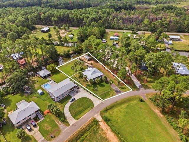 15441 Morris Dr, Coden, AL 36523