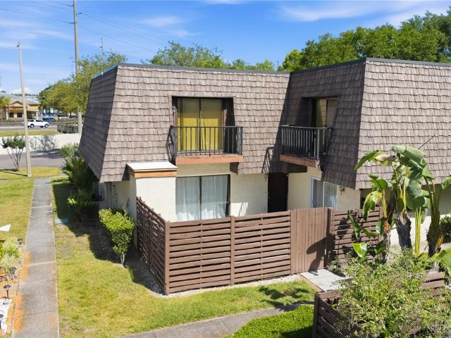 15446 E Pond Woods Dr, Unit 15446, Tampa, FL 33618 | MLS #TB8495