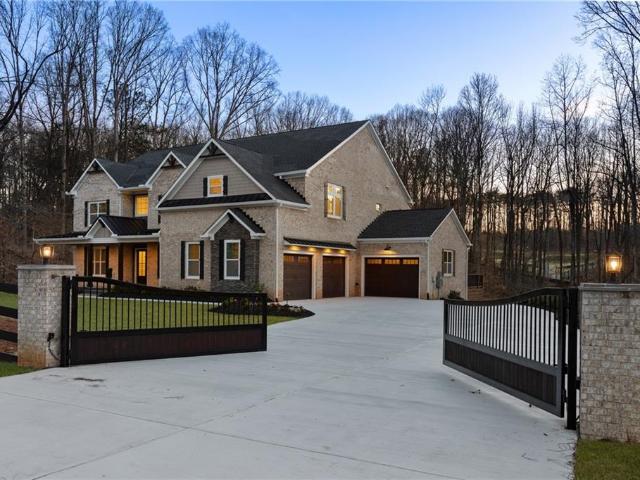 Apartment: MLS #7797