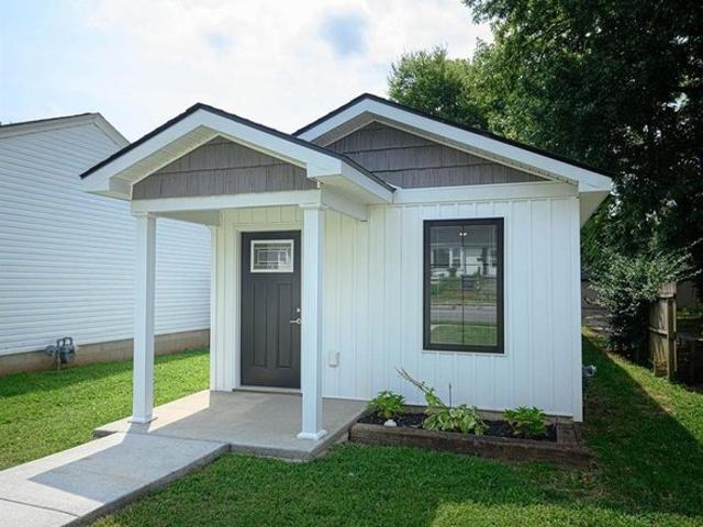 1544 E 18th St, Owensboro, KY 42303