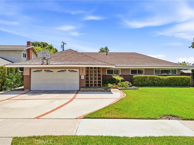 1544 E Riverview