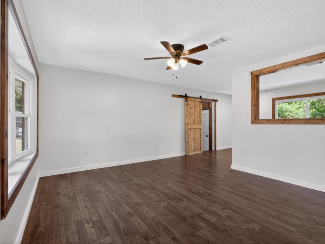 1544 Jean Road