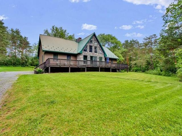 1544 Round Top Rd, Wellsboro, PA 16901