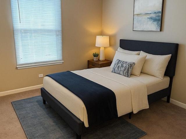 1544 Williamsburg Dr B2, Schaumburg, IL