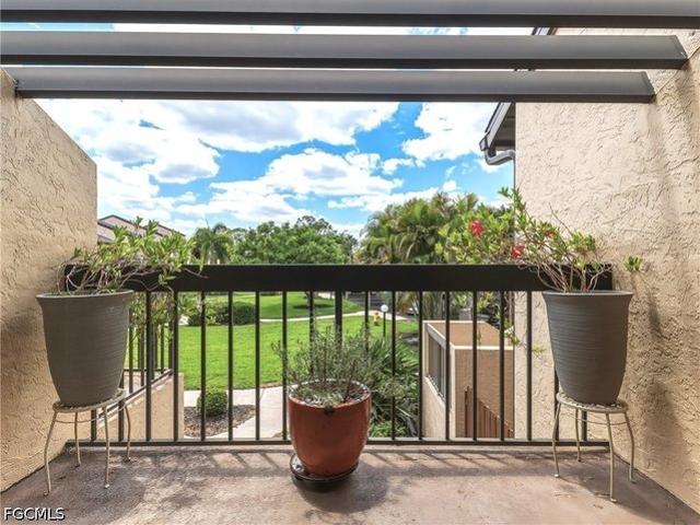15452 Admiralty Cir Apt 9, North Fort Myers, FL 33917