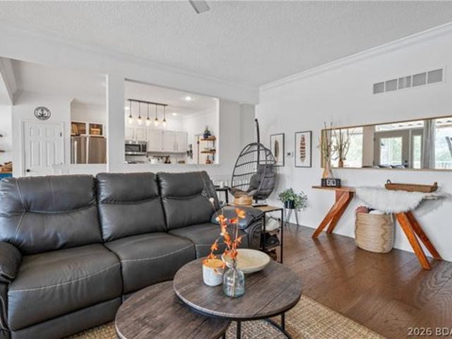 1545 Buckingham Dr Unit 4, Camdenton, MO 65020