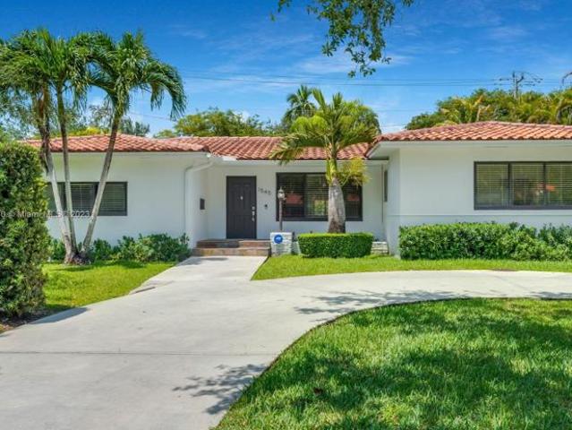 1545 Blue Rd, Coral Gables, FL 33146