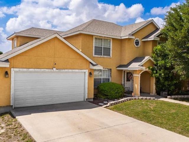 1545 Rock Hill Dr, Eagle Pass, TX 78852