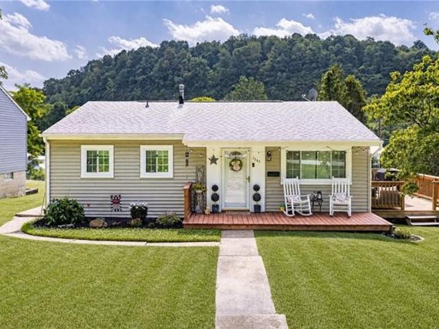 1545 Saxonburg Rd, Natrona Heights, PA 15065