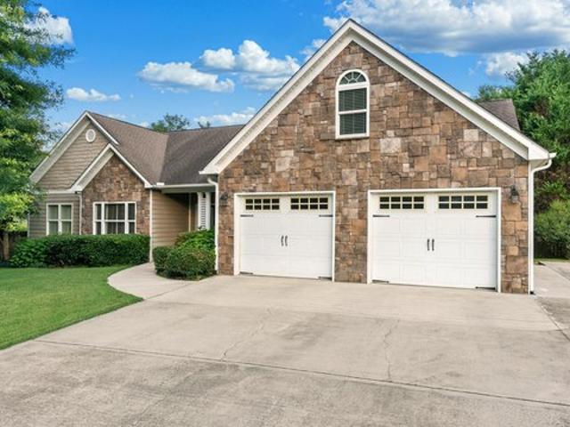 1545 Seven Oaks Dr, Morristown, TN 37814