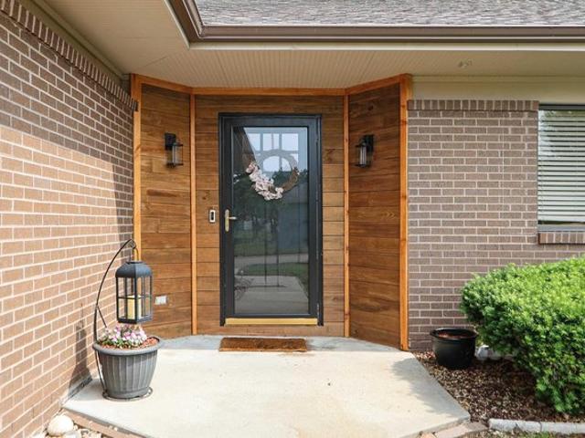 1545 Tamerisk Dr, Junction City, KS 66441