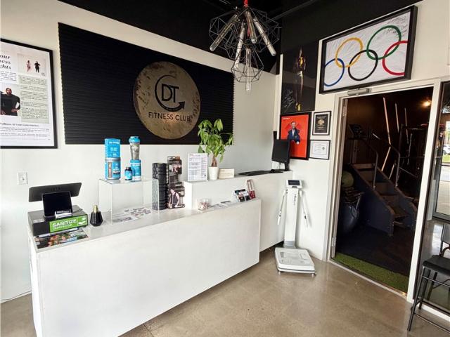 1545 W 15th Street 105 & 106