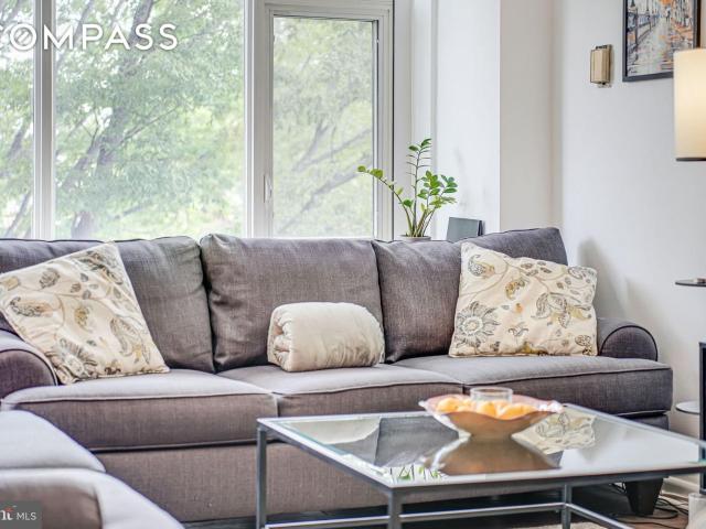 1545 18th St NW 411, Washington, DC