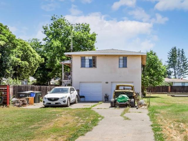 1545 53rd St, Sacramento, CA 95819