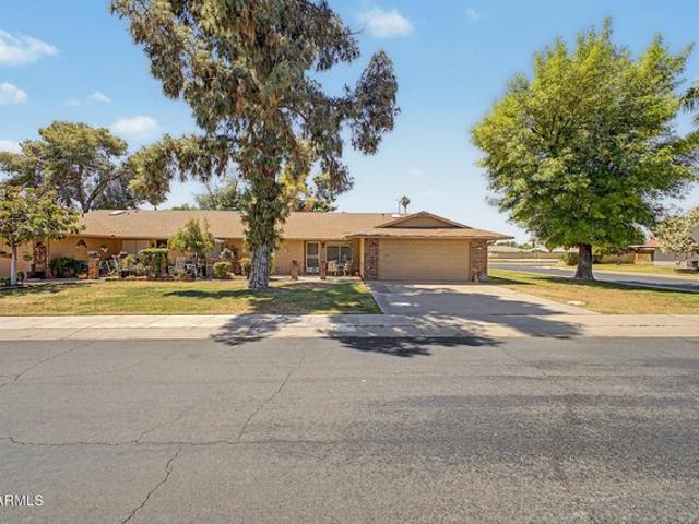 15462 N Lakeforest Dr, Sun City, AZ 85351