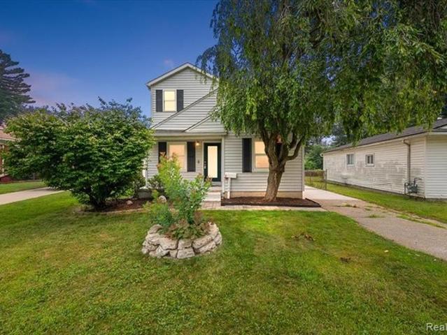 15464 Dixie, Redford, MI 48239