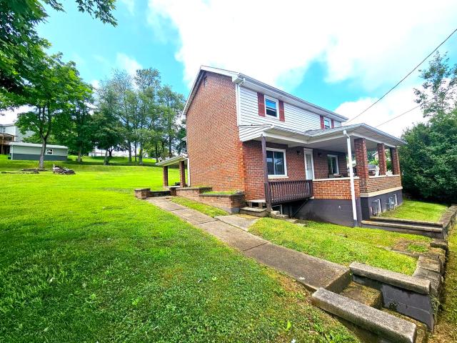 1546 North