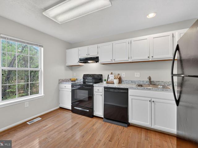 1546 Deep Gorge Ct, Oxon Hill, MD 20745 | MLS #MDPG2199
