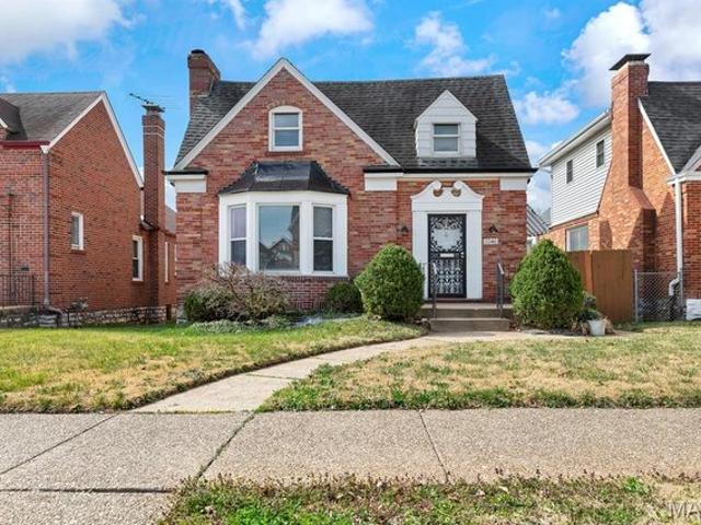 1546 Grape Ave, Saint Louis, MO 63147