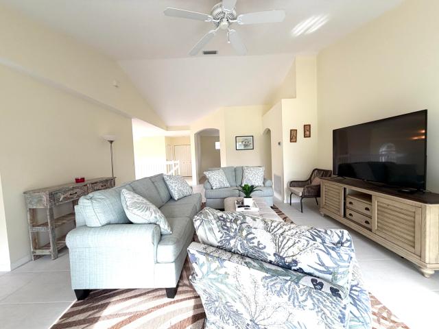 1546 SE Prestwick Ln, Unit 12D, Port St. Lucie, FL 34952 | MLS #R11167