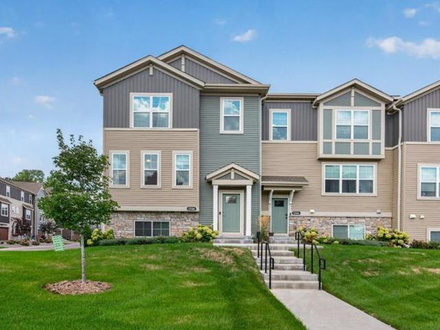 1546 Timberwood Ln, West Saint Paul, MN 55118