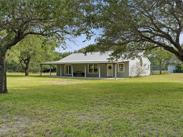 1546 W Beasley Ave, Aransas Pass, TX 78336