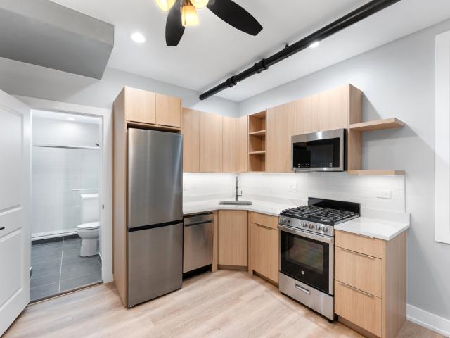 1546 W Jonquil Ter, Unit 8, Chicago, IL 60626 | MLS #12597 | Compass