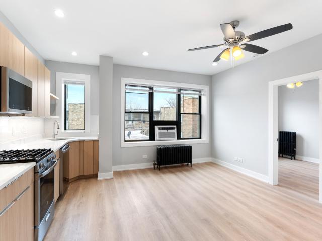 1546 W Jonquil Ter, Unit 206, Chicago, IL 60626 | MLS #12616 | Compass