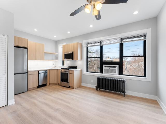 1546 W Jonquil Ter, Unit 307, Chicago, IL 60626 | MLS #12589 | Compass