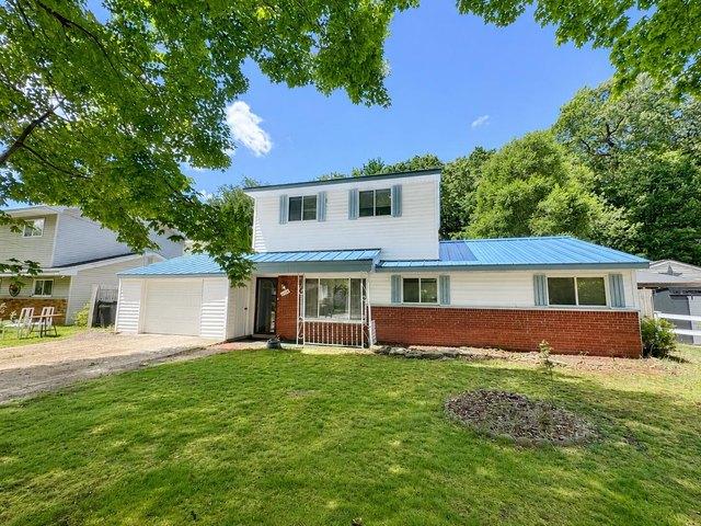 1546 Zarieda St, Ortonville, MI 48462