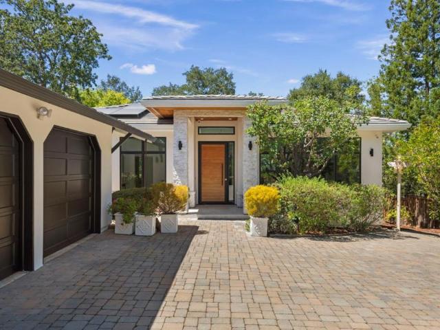 15477 One Oak Lane