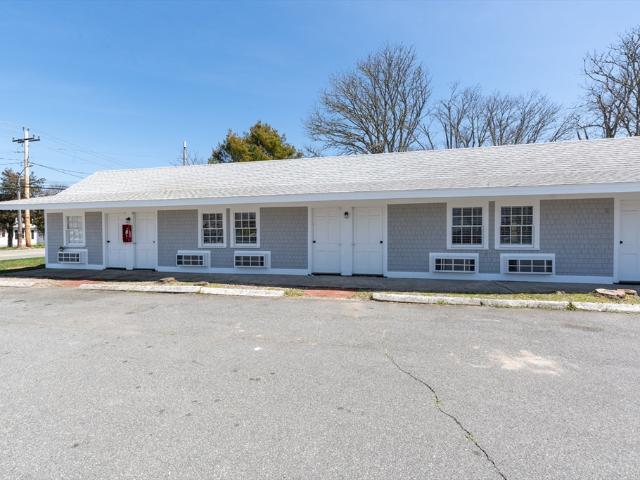 1547 Main St