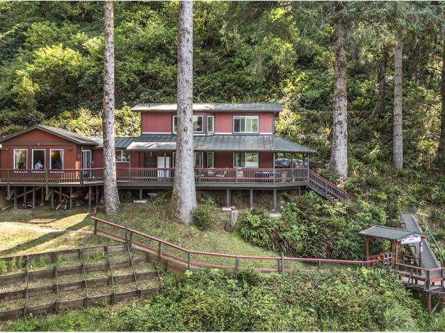 1547 N Tenmile Lake