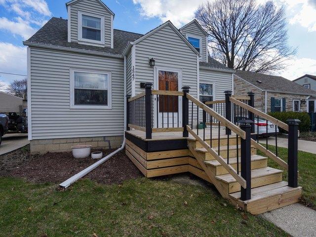 1547 E Tripoli Ave, Milwaukee, WI 53207