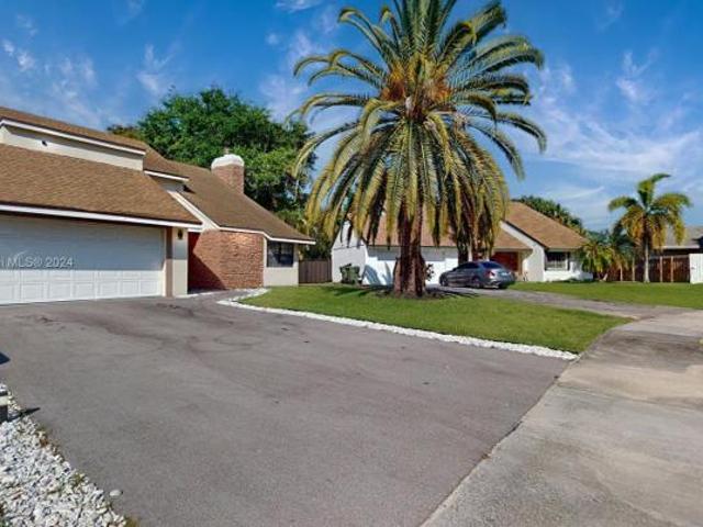 1547 Flamingo Ct, Homestead, FL 33035