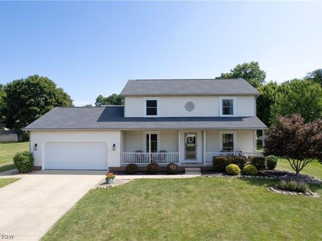 1547 Gulf St NW, Uniontown, OH 44685