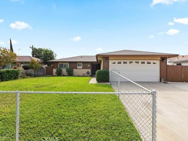 1547 W Carter St, Bloomington, CA 92316