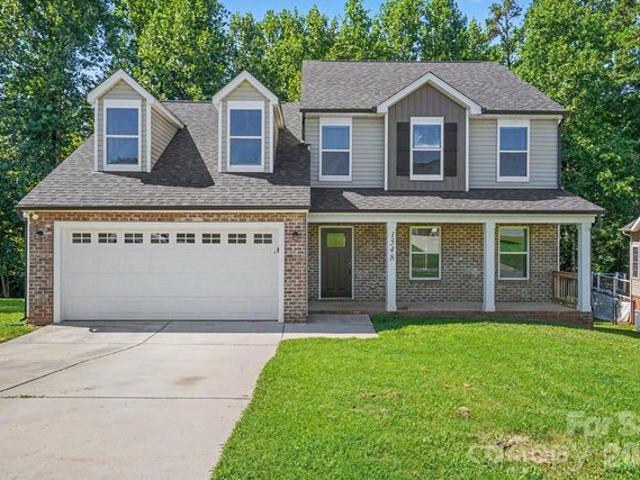 1548 Mayfair Dr, Conover, NC 28613
