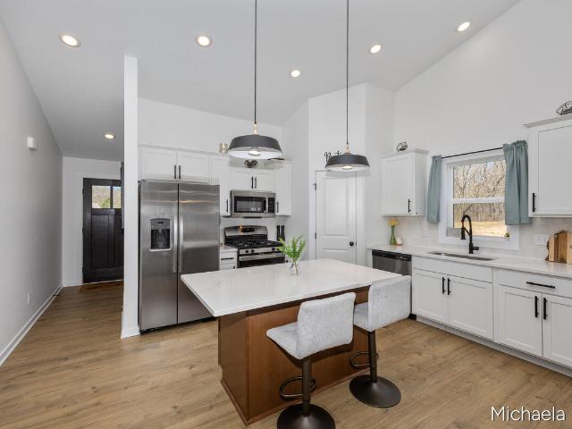 1548 N Village Circle