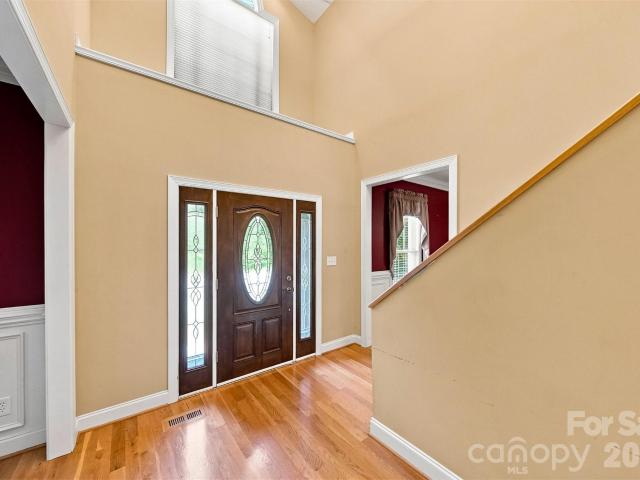1548 Nazareth Lane