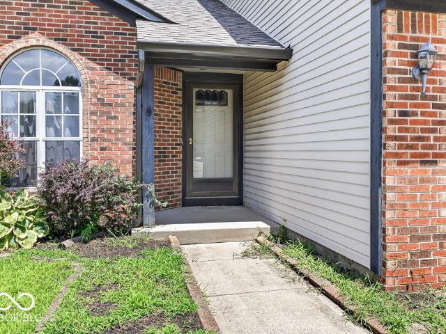 1548 Doe Lane