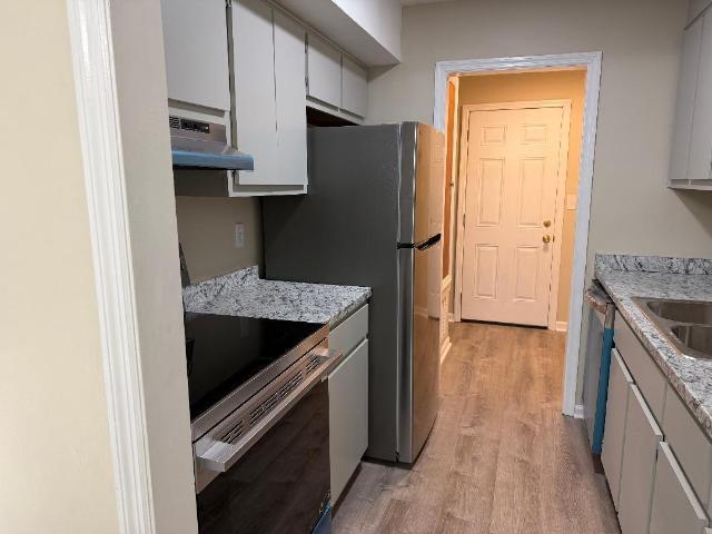 1548 Hamilton Drive 101