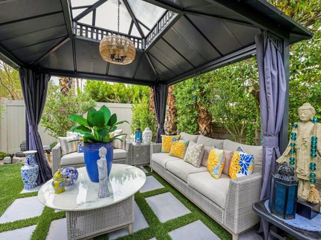 1548 Sunflower Ct N, Palm Springs, CA 92262