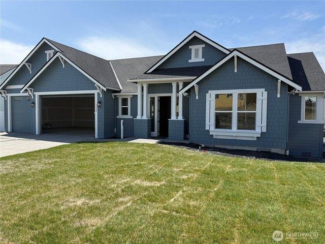 1548 S Kelvin Ct, East Wenatchee, WA 98802